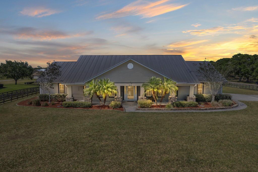 9850 Muller Road, Fort Pierce, FL 34945 - See Est. Value, Schools & More