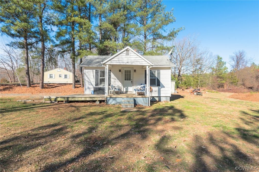 20 Old Enon Rd, Fredericksburg, VA 22406 - See Est. Value, Schools & More