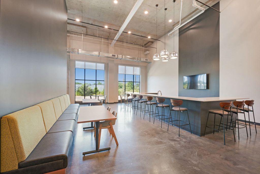 176 Robert St S #613, Saint Paul, MN 55107 - See Est. Value, Schools & More