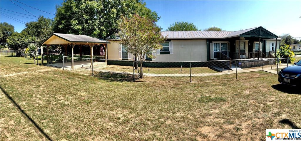7575 W Dixon Rd, Somerset, TX 78069 | Trulia