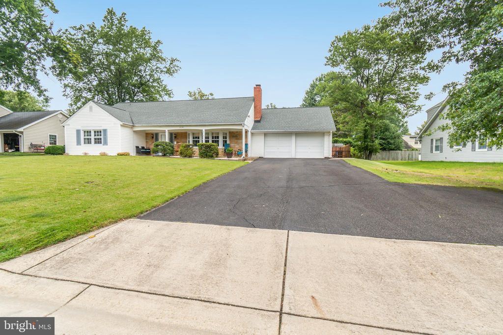 12143 Long Ridge Ln, Bowie, MD 20715 - See Est. Value, Schools & More