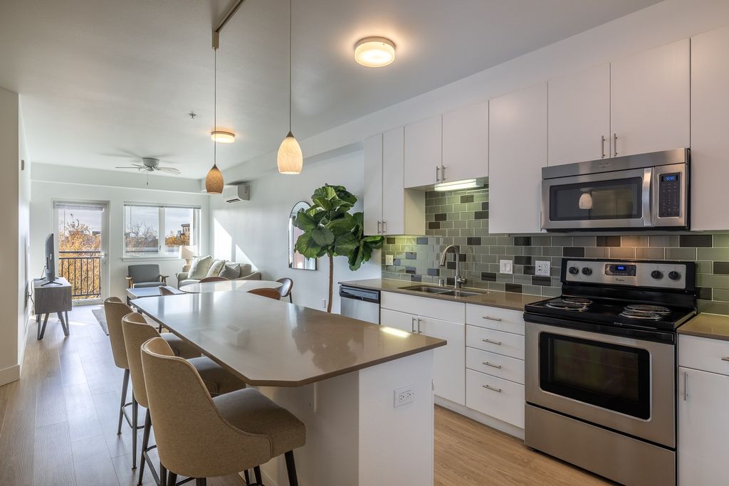 1501 NW 56th St #5835136, Seattle, WA 98107 - See Est. Value, Schools ...