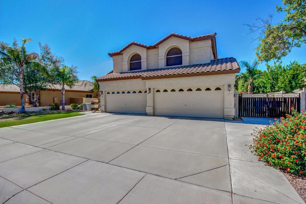 2291 W Maplewood St, Chandler, AZ 85224 - See Est. Value, Schools & More