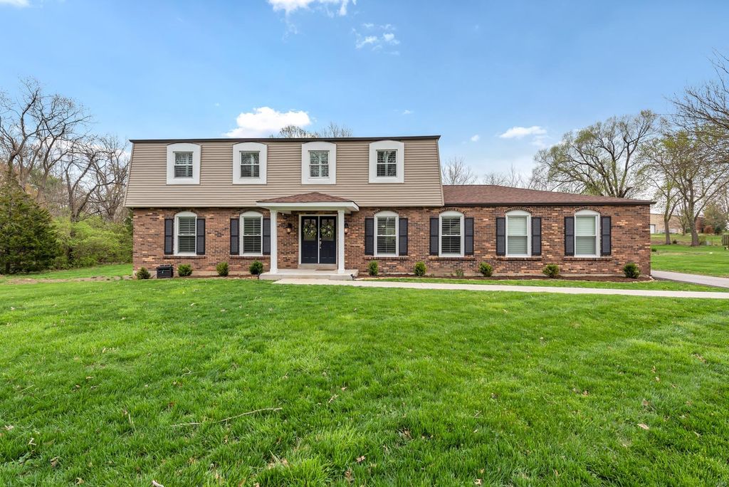 12568 Royal Manor Dr, Saint Louis, MO 63141 - See Est. Value, Schools ...