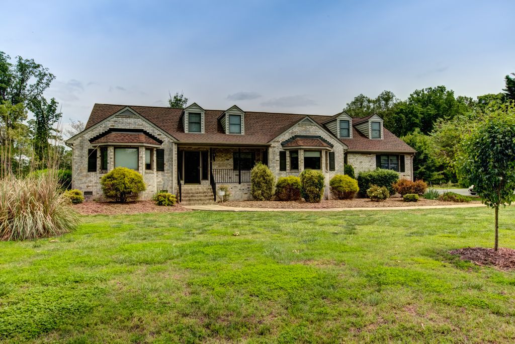 7531 Elko Rd, Sandston, VA 23150 - See Est. Value, Schools & More