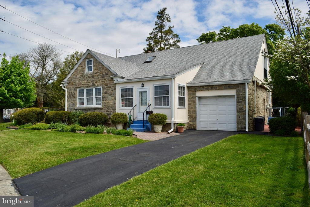 1234 Macdade Blvd, Woodlyn, PA 19094 - See Est. Value, Schools & More