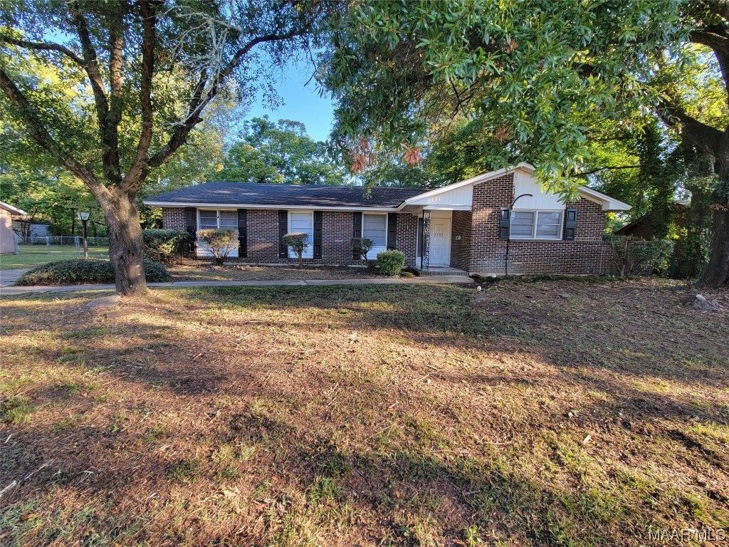 2733 Forsyth Ln, Montgomery, AL 36116 - See Est. Value, Schools & More