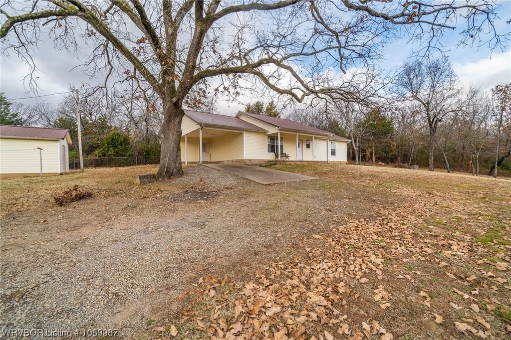 8301 Jarnagin Ln, Huntington, AR 72940 - See Est. Value, Schools & More