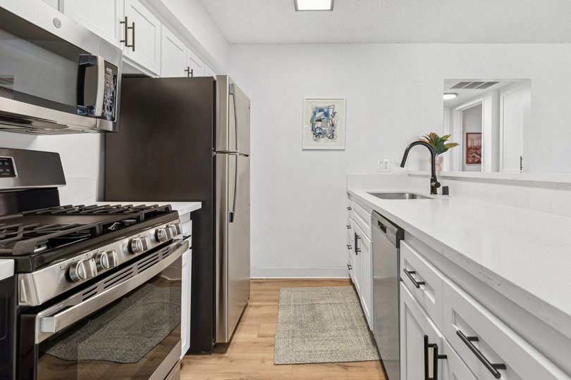 555 Laurie Ln #C-C-14, Thousand Oaks, CA 91360 | Trulia