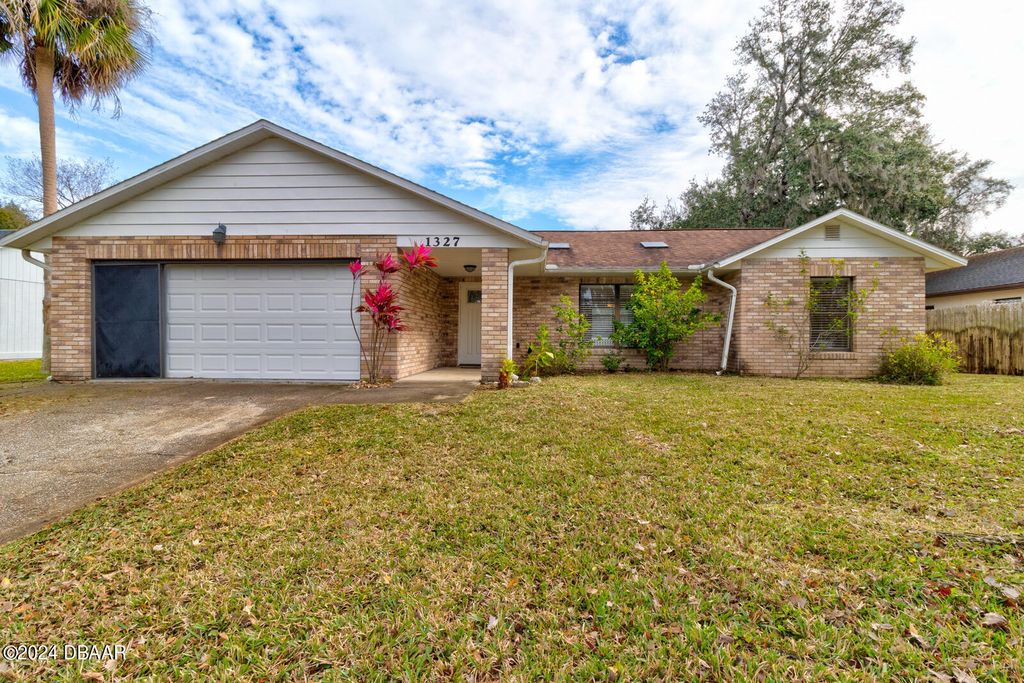 1327 Sabal Palm Dr, Edgewater, FL 32132 - See Est. Value, Schools & More