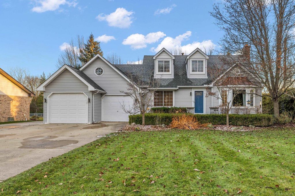 485 Grace Ave, Rochester Hills, MI 48307 - See Est. Value, Schools & More