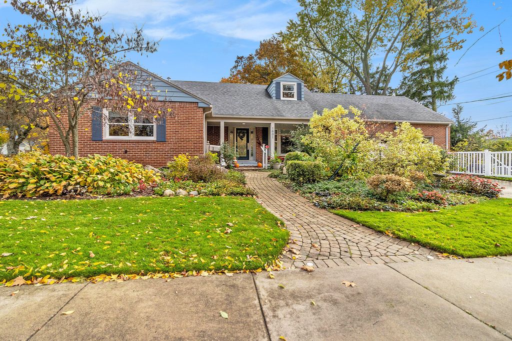 1601 Harding Rd, Ann Arbor, MI 48104 - See Est. Value, Schools & More