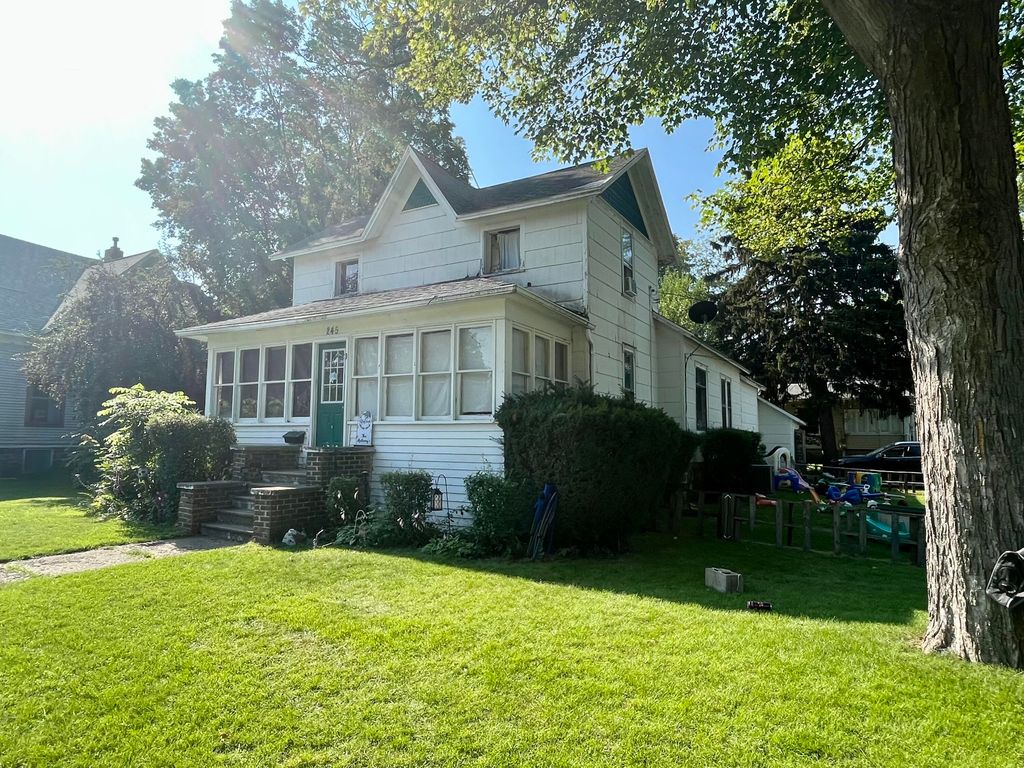 245 W Chicago St, Bronson, MI 49028 - See Est. Value, Schools & More