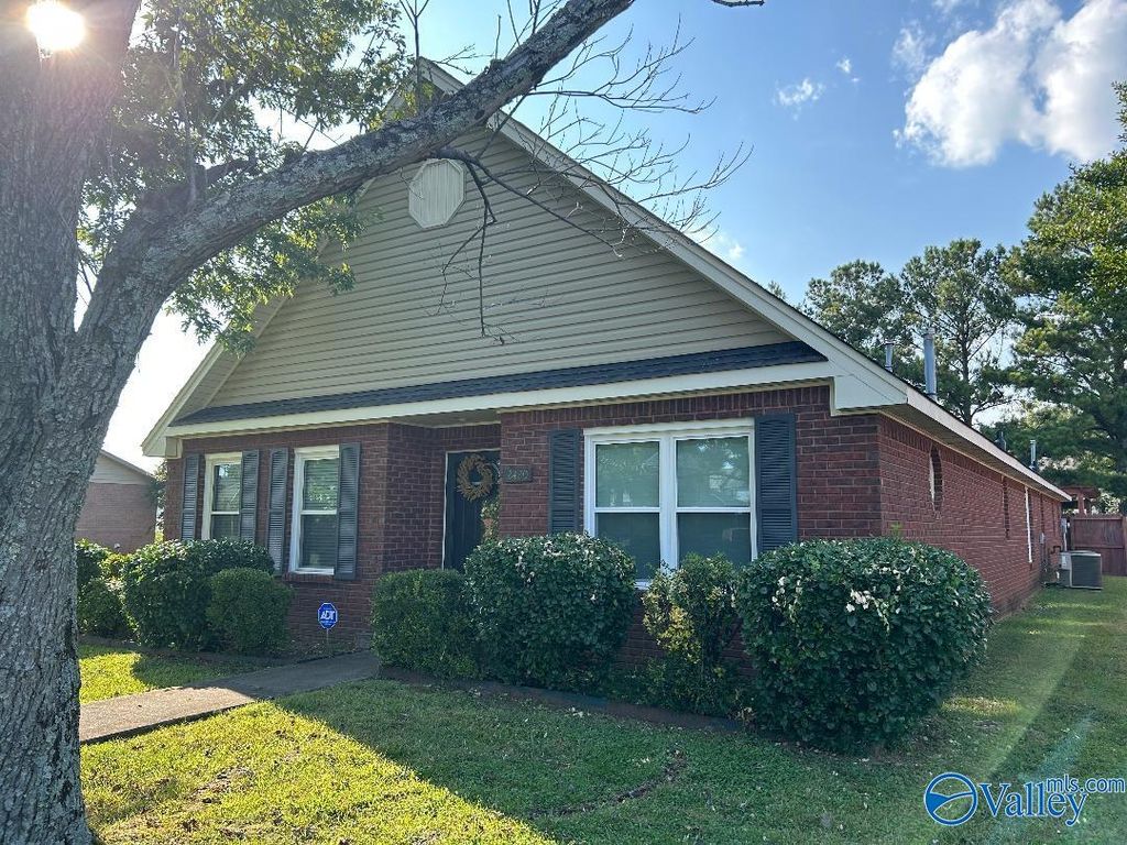 2420 Kathy Ln SW, Decatur, AL 35603 - See Est. Value, Schools & More