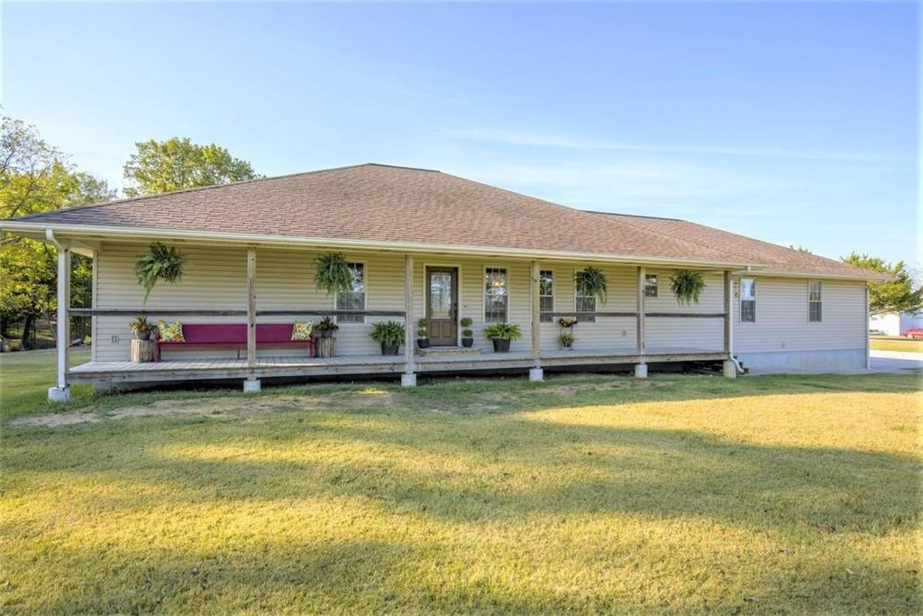 21290 Private Road 1125, Cassville, MO 65625 | Trulia