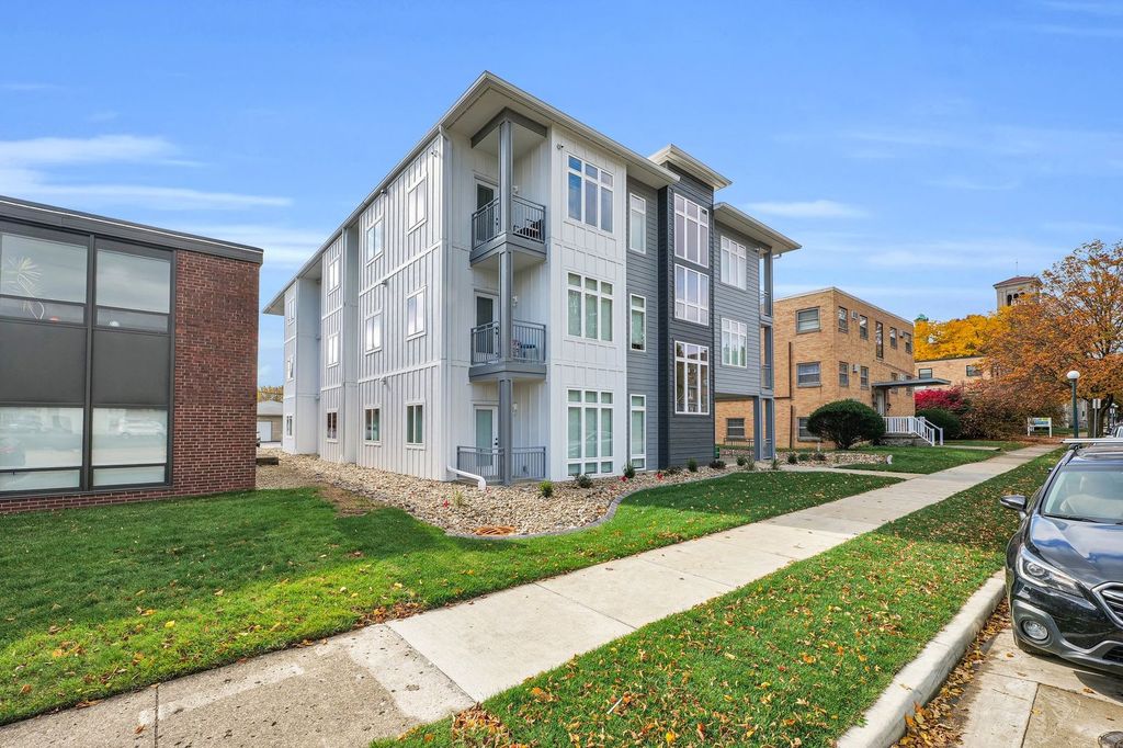 305 W Clark St #119, Champaign, IL 61820 | Trulia