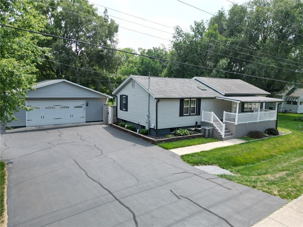 2221 E Mound Rd, Decatur, IL 62526 - See Est. Value, Schools & More