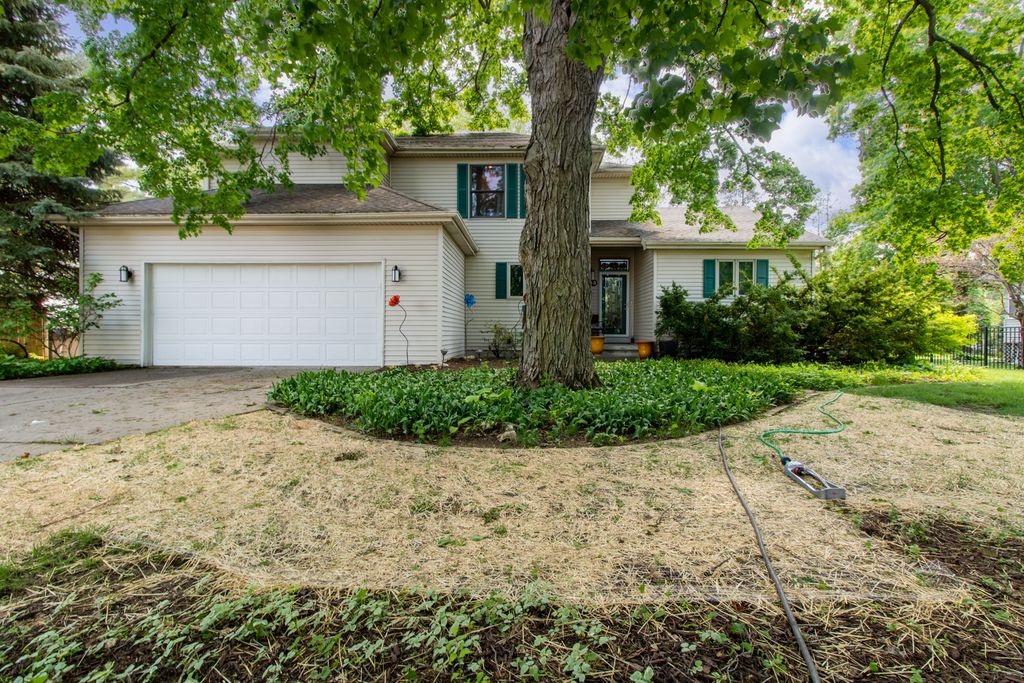 203 Park Drag Ln, Normal, IL 61761 - See Est. Value, Schools & More