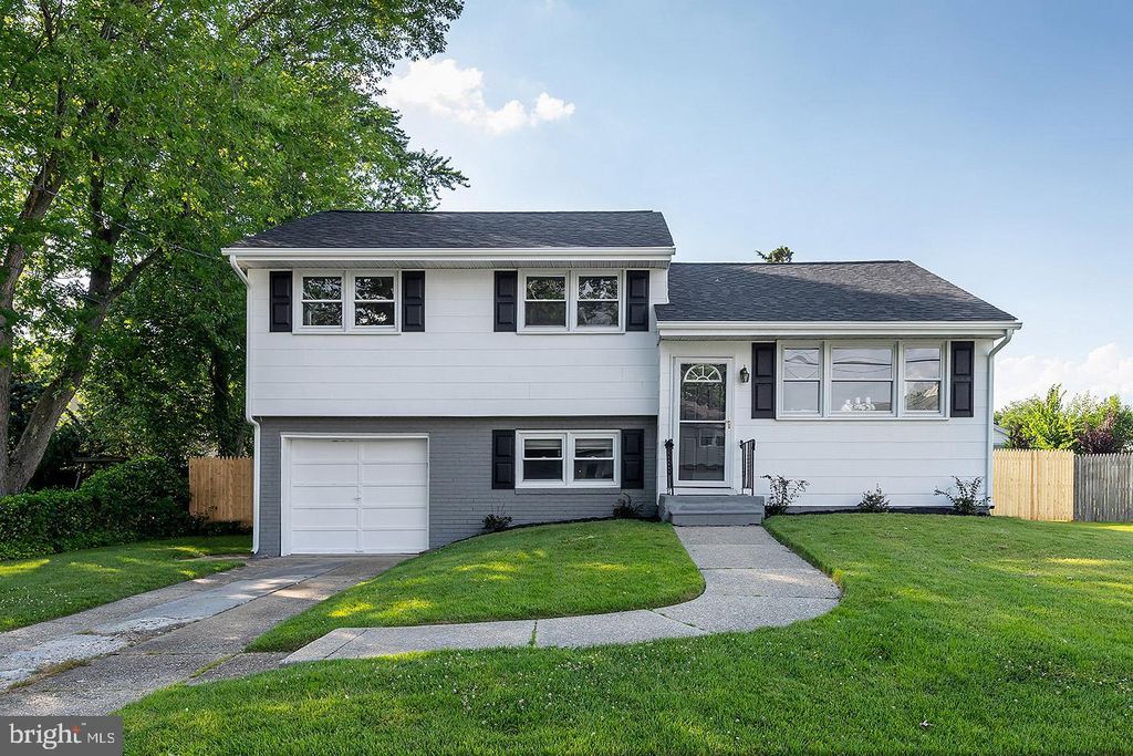 19 Hickory Rd, West Deptford, NJ 08096 - See Est. Value, Schools & More