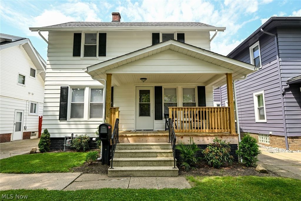 3424 W 131st St, Cleveland, OH 44111 - See Est. Value, Schools & More