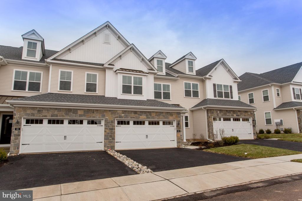 61 Parry Way, Ivyland, PA 18974 - See Est. Value, Schools & More