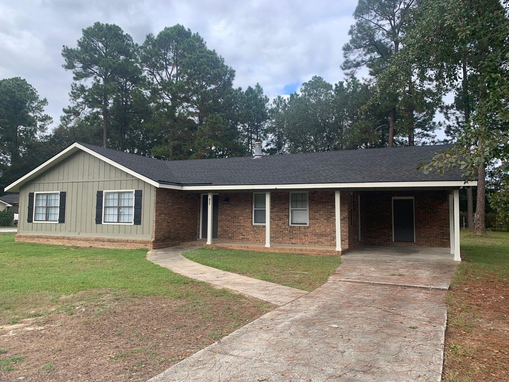 811 Robin Hood Trl, Statesboro, GA 30458 | Trulia