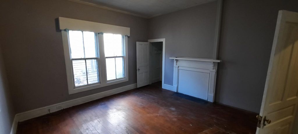 522 S Race St, Statesville, NC 28677 - See Est. Value, Schools & More