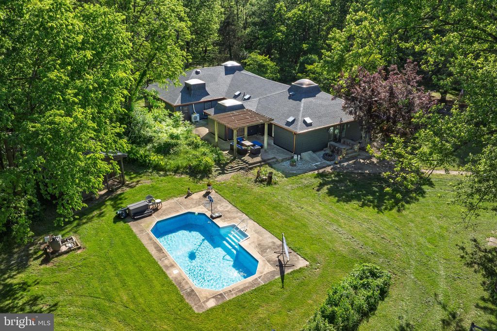 2436 Warm Springs Rd, Shenandoah Junction, WV 25442 | MLS# WVJF2017060 ...