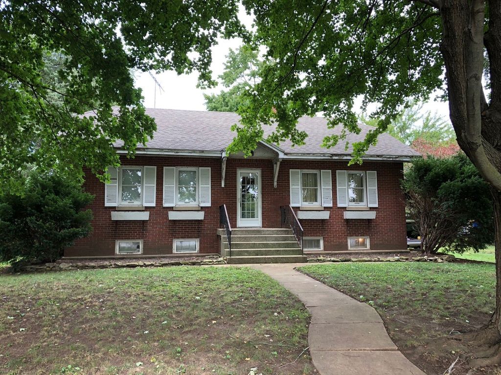 10379 E River North Rd, Momence, IL 60954 - See Est. Value, Schools & More