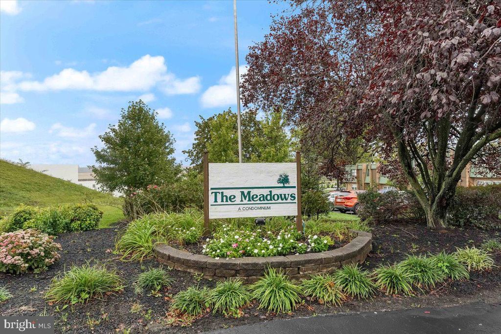 406 Meadowview Ln, Mont Clare, PA 19453 - See Est. Value, Schools & More