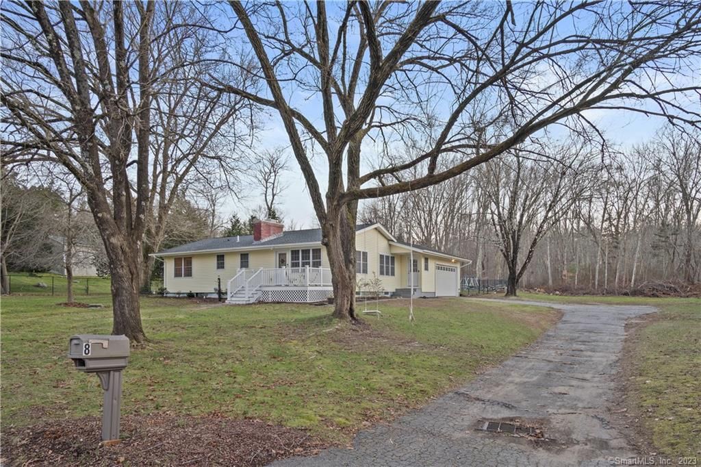 8 Clark Ln, Gales Ferry, CT 06335 - See Est. Value, Schools & More