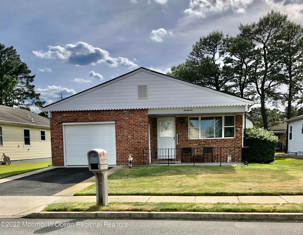 25 San Carlos Street, Toms River, NJ 08757 - See Est. Value, Schools & More