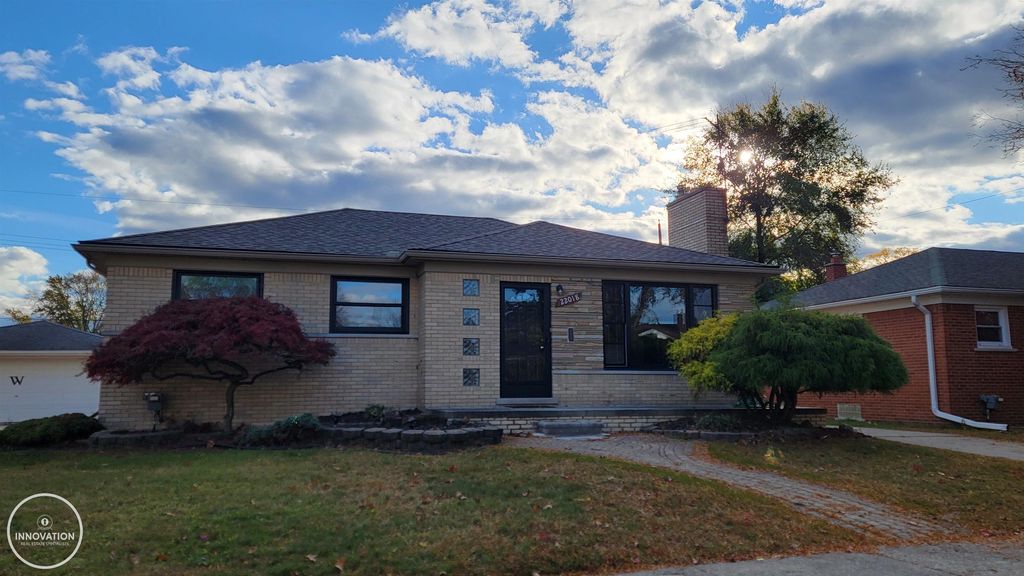 22018 Trombly St, Saint Clair Shores, MI 48080 - See Est. Value ...