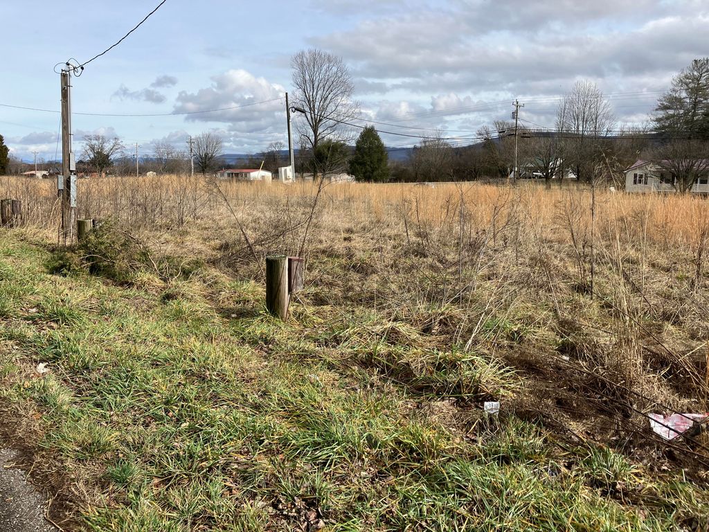 9671 Old State Highway 28 #2, Pikeville, TN 37367 - See Est. Value ...