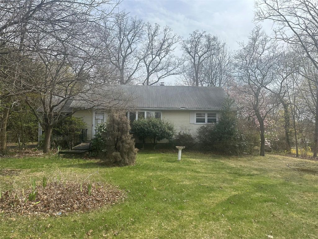 11 Clover Drive, West Nyack, NY 10994 | MLS# 853884 | Trulia