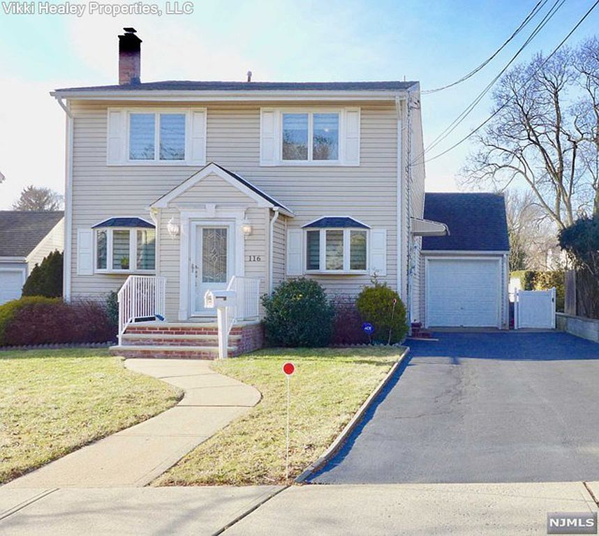 116 Stewart St, Maywood, NJ 07607 - See Est. Value, Schools & More