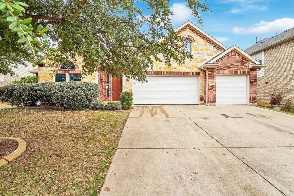 2920 Bahia, Grand Prairie, TX 75054 - See Est. Value, Schools & More