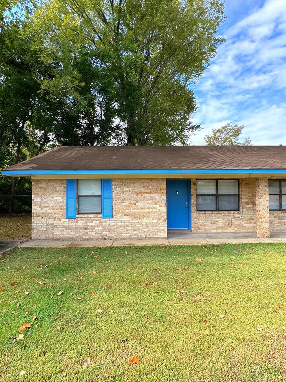 606 9th St, Alexandria, LA 71301 - See Est. Value, Schools & More