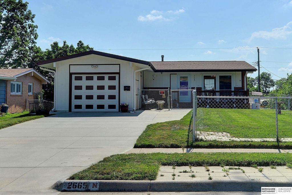 2665 N 97th St, Omaha, NE 68134 - See Est. Value, Schools & More