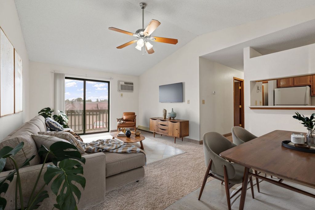 1737 48th St NW #4933, Rochester, MN 55901 - See Est. Value, Schools & More