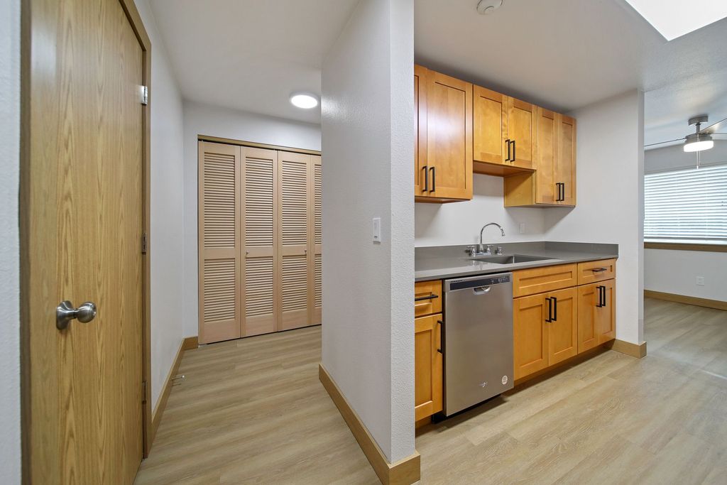 18534 52nd Ave W #3566, Lynnwood, WA 98037 - See Est. Value, Schools & More