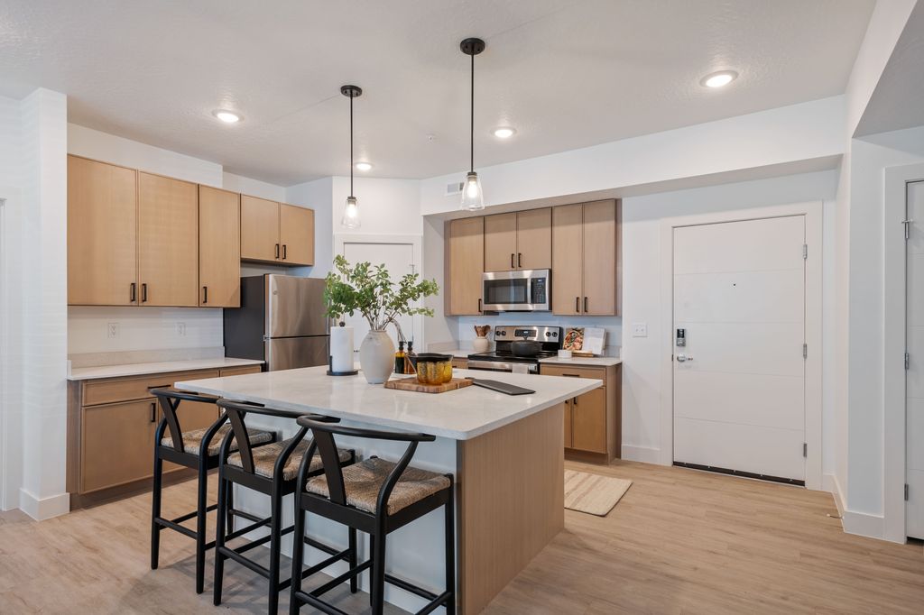 742 E 620 S #D-D217, American Fork, UT 84003 - See Est. Value, Schools ...