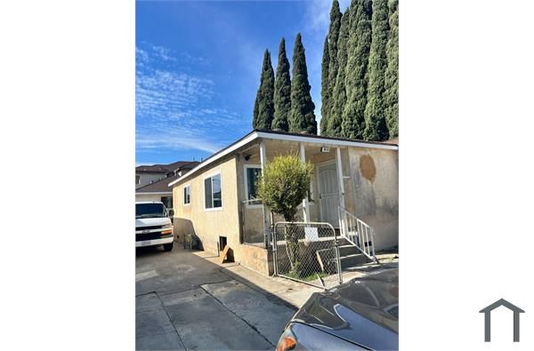 1019 S Bonnie Beach Pl, Los Angeles, CA 90023 - See Est. Value, Schools ...