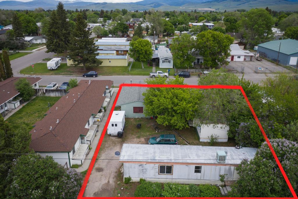 2021 North Ave W, Missoula, MT 59801 - See Est. Value, Schools & More