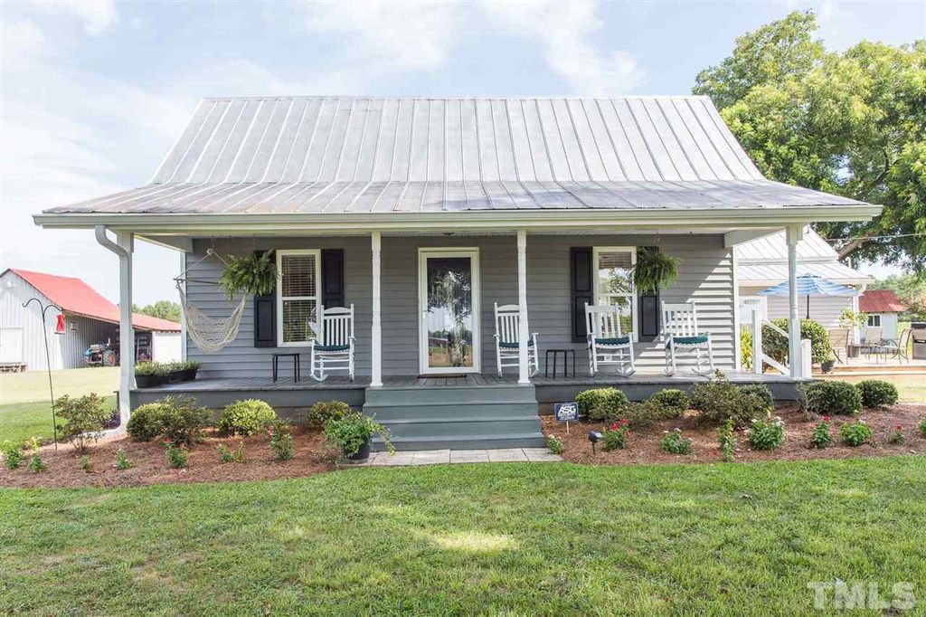 642 Long Branch Rd, Smithfield, NC 27577 - See Est. Value, Schools & More