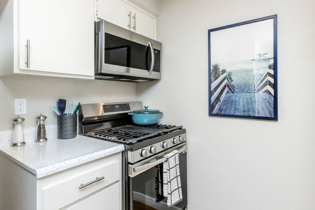 18414 Jakes Way #7195, Canyon Country, CA 91387 - See Est. Value ...