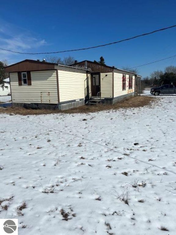 11066 US Highway 10, Evart, MI 49631 - See Est. Value, Schools & More