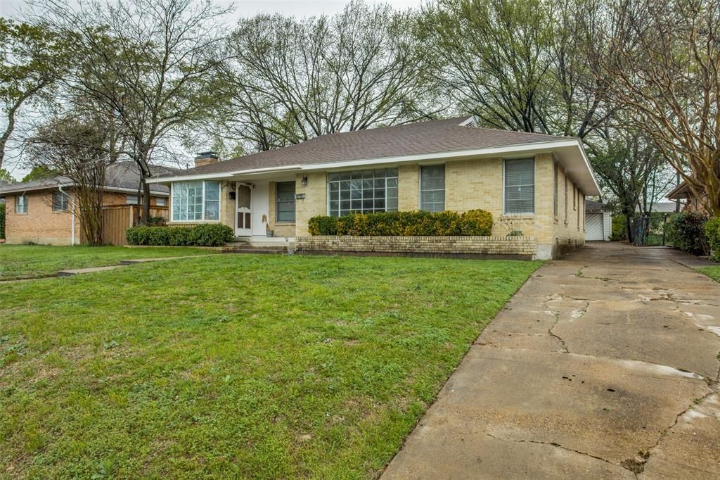 6519 E Mockingbird Ln, Dallas, TX 75214 - See Est. Value, Schools & More
