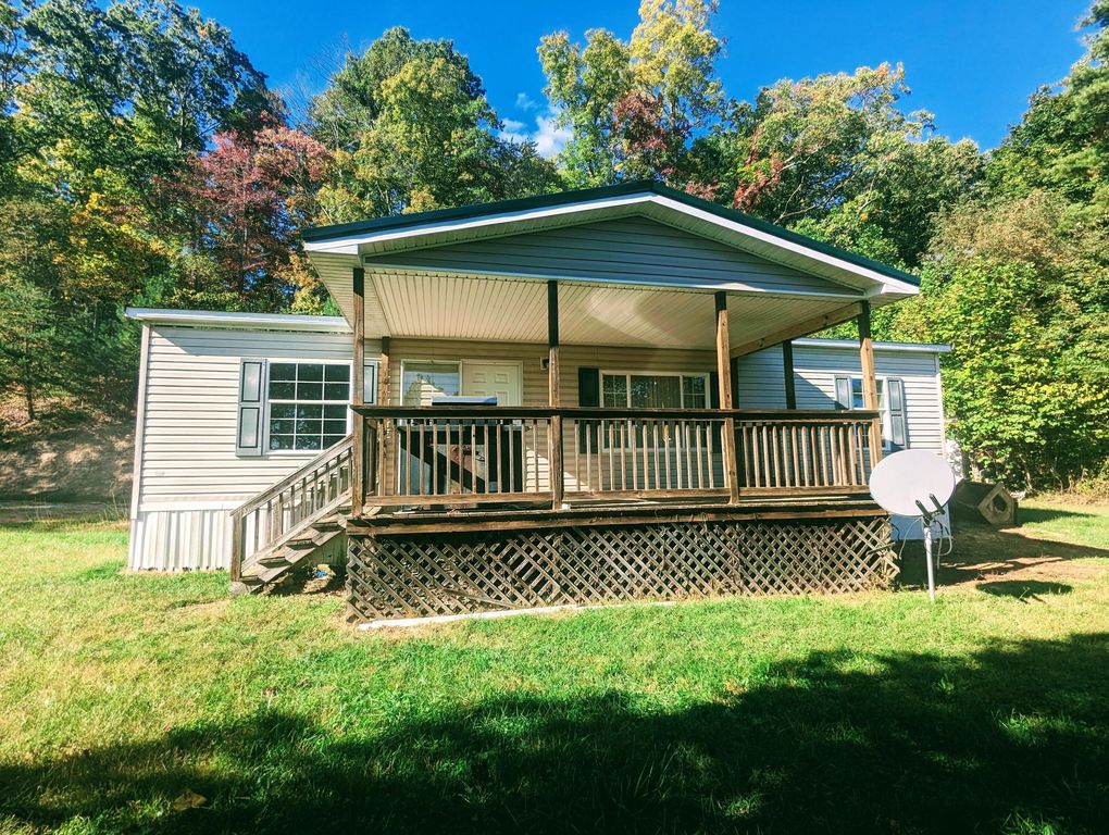 138 Pleasure Dr, Haysi, VA 24256 - See Est. Value, Schools & More