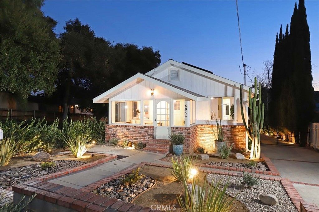 6954 Beckett St, Tujunga, CA 91042 - See Est. Value, Schools & More